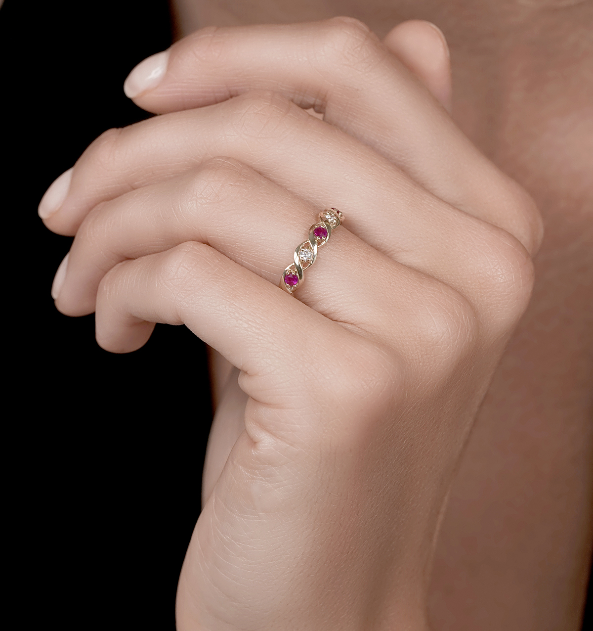 Ruby Rings | Over 170 Unique Styles | TheDiamondStore.co.uk™